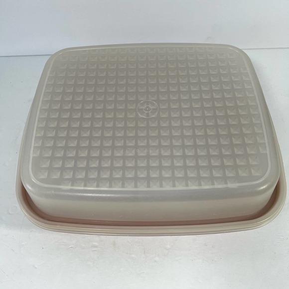 Tupperware | Kitchen | Vintage Tupperware 2948 Season N Serve Container ...